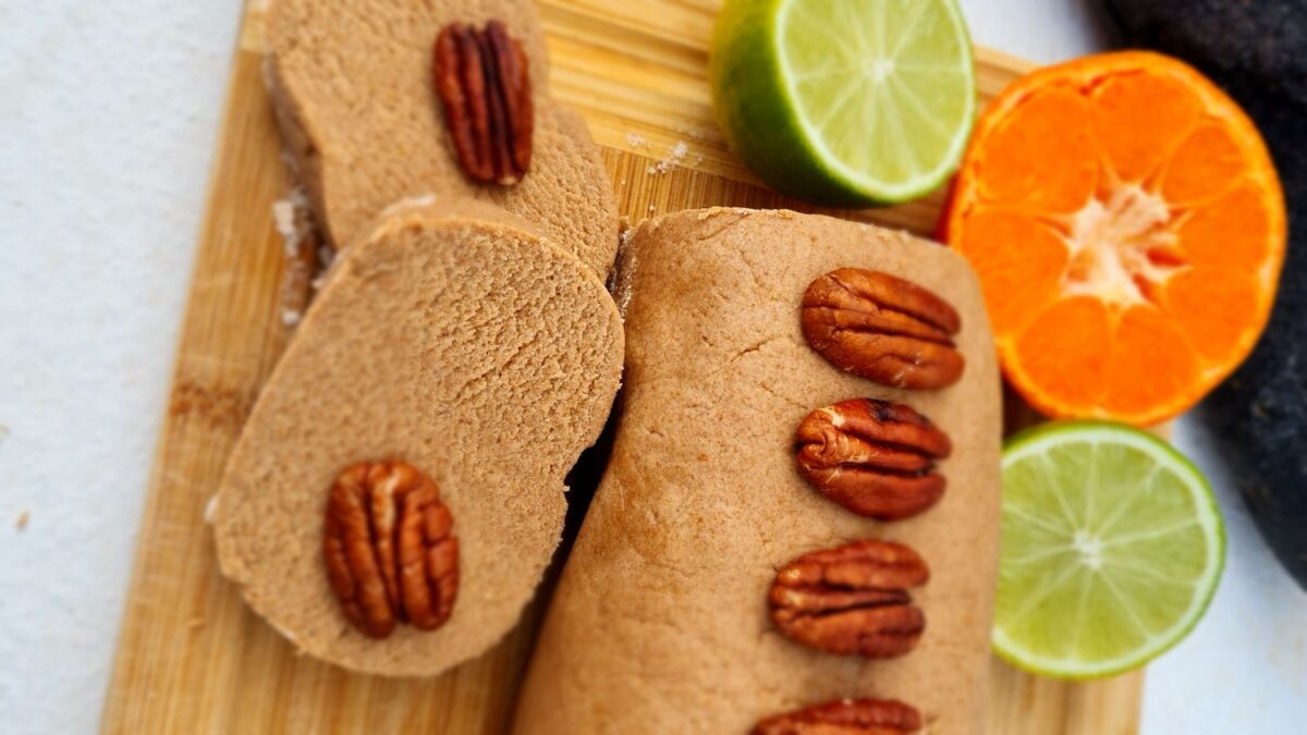 No baking dessert with oat gofio and walnuts - Viva La Gaia